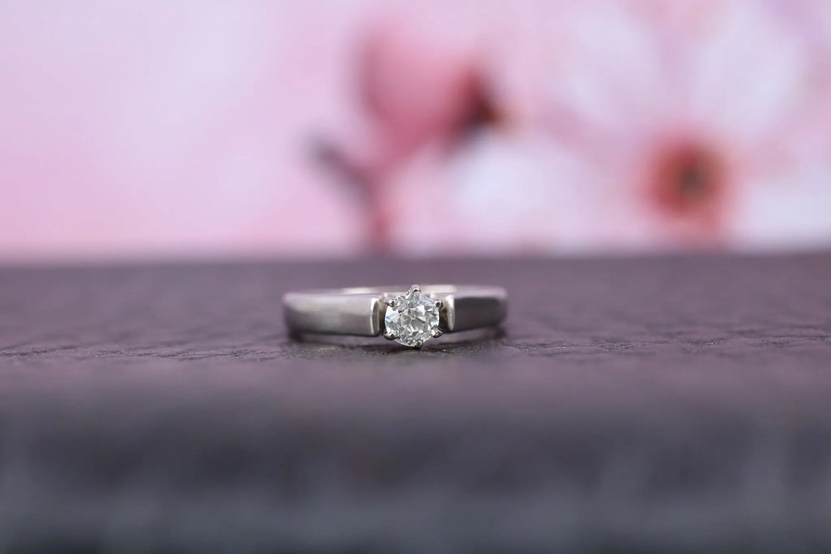 14ct White Gold & Diamond Ring - HJ2022 | Hallmark Jewellers Formby ...
