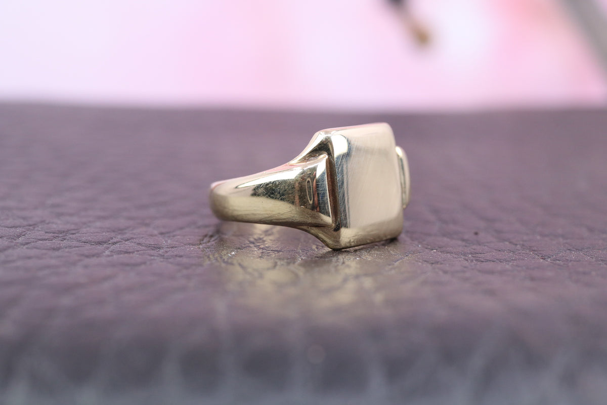 9ct Yellow Gold Cygnet Ring - HJ2573 | Hallmark Jewellers Formby & The ...